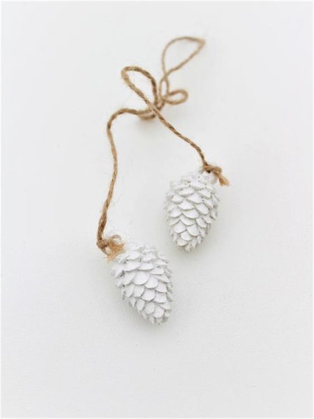 Vita vinter kottar på snöre - Höst - Glasverandan.se