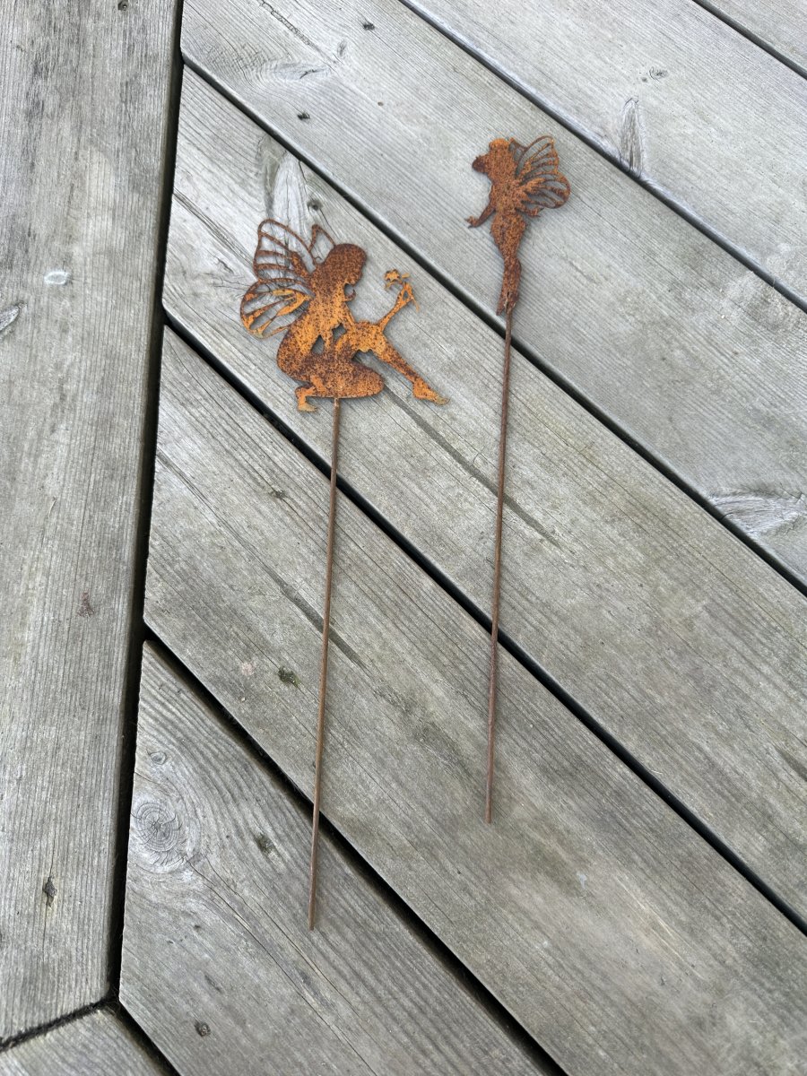 Växtstöd älva och Tingeling i rost - Att Dekorera med